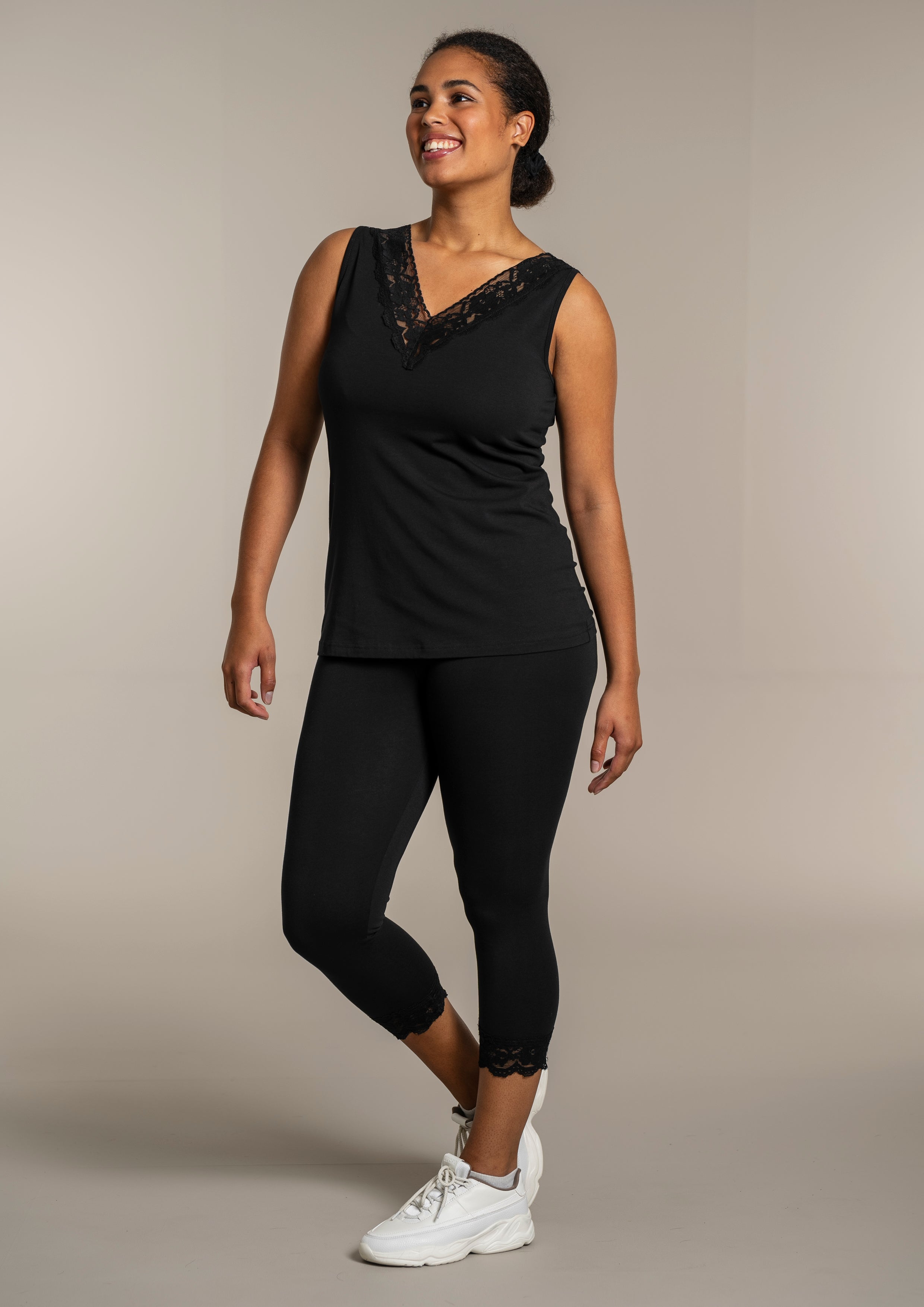 Sandgaard - Oslo hlýrabolur með blúndu – Belladonna.is