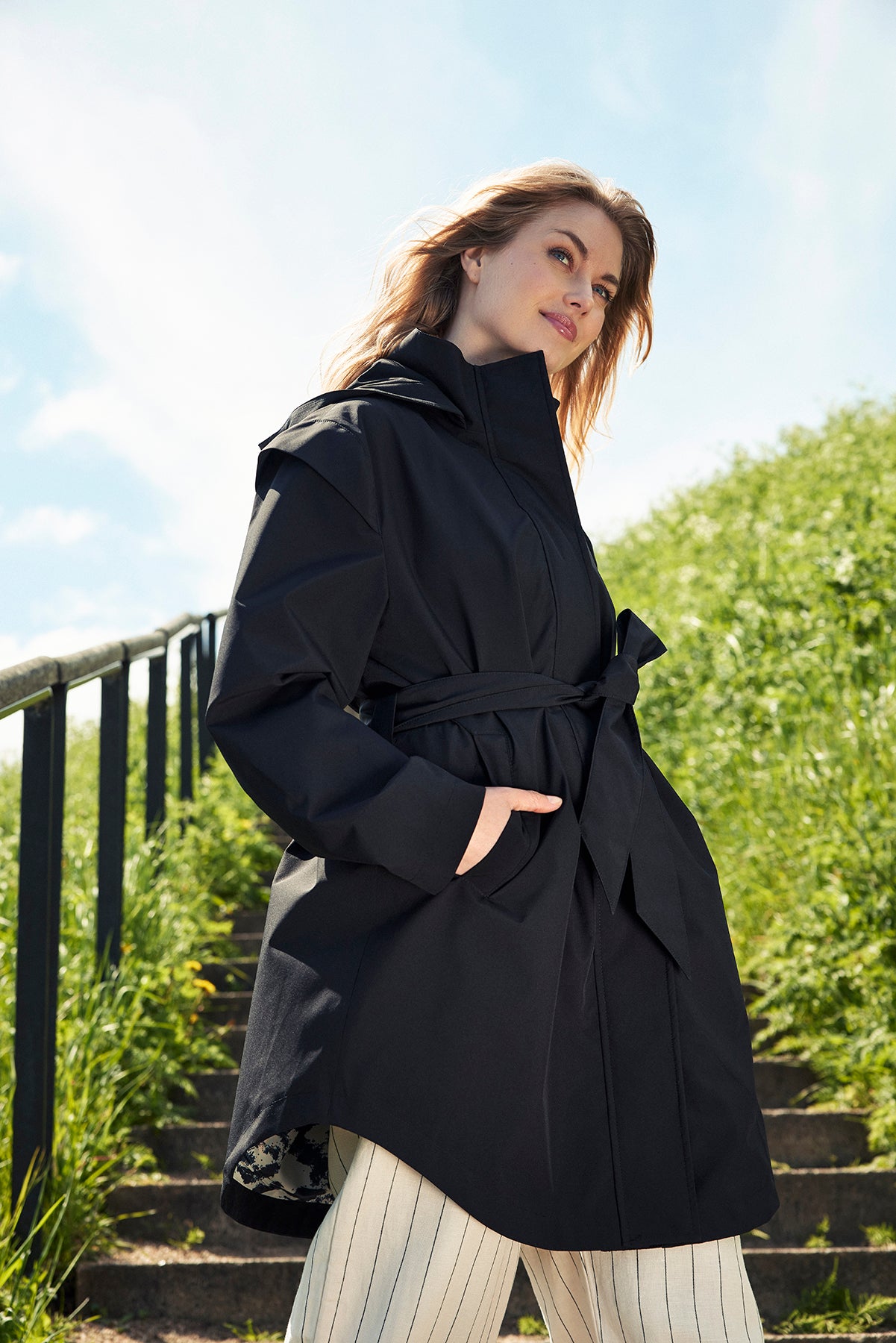 Normann - Darla regnjakki með hettu – Belladonna.is